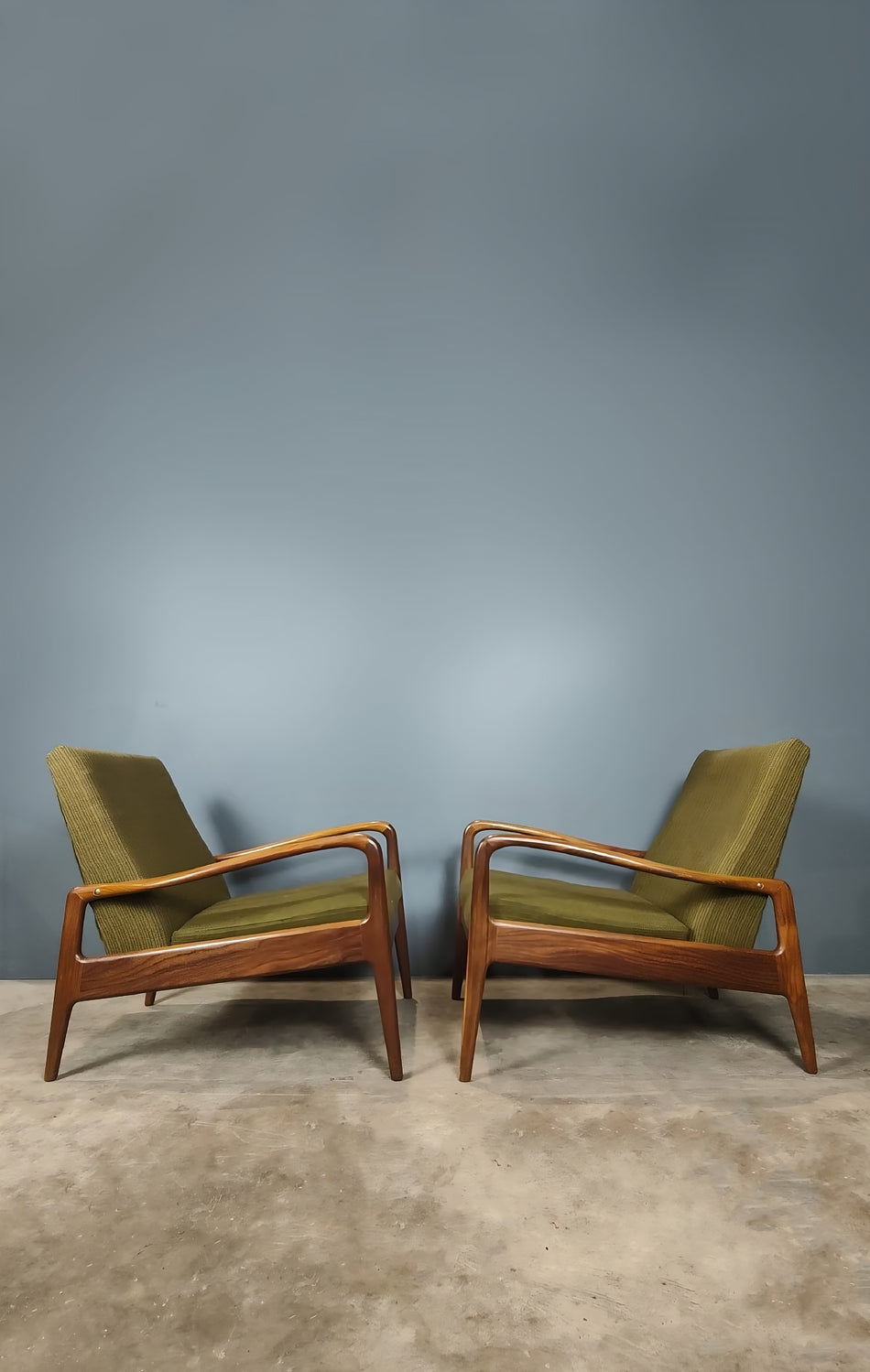 Relics of Retro I Specialising in mid century retro furniture